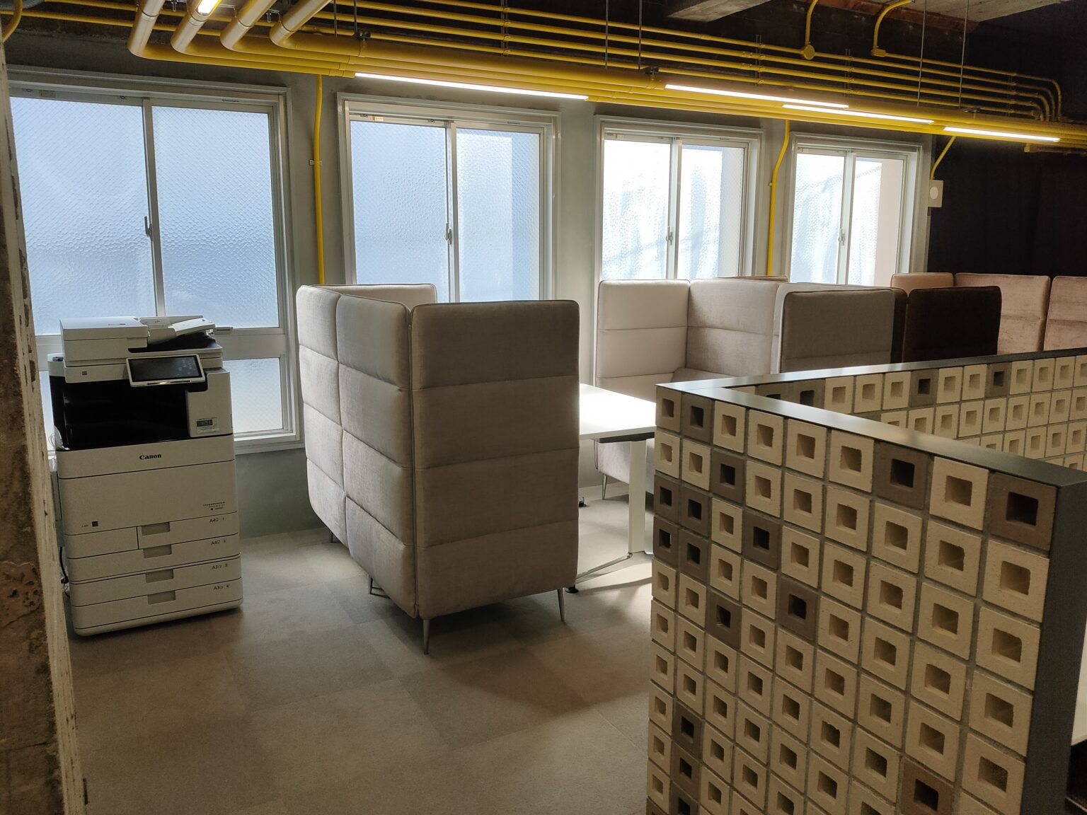 静岡県浜松市にオープンしたばかりのコワーキングスペース「Dexi itaya」に行ってきた！ | ぼっけもんのてげてげブログ